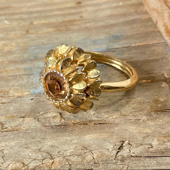 Avon | Jewelry | Vintage Golden Avon Bold Amber Flower Ring Size 5 With ...